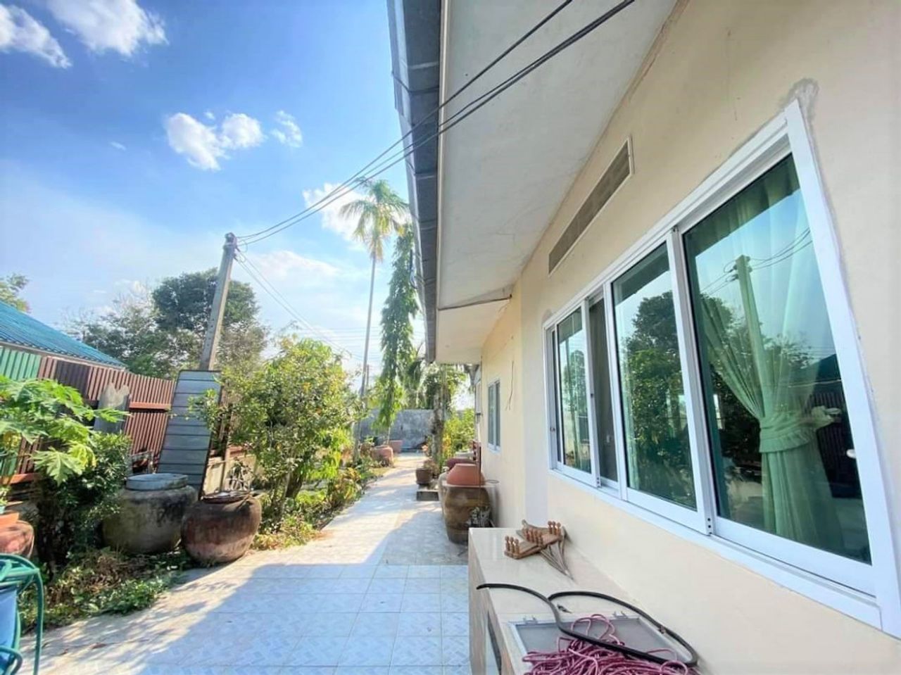 ขาย บ้านเดี่ยว HS058 หนองขาม โค้งดารา หุบบอน เขาคันทรง ศรีราชา ชลบุรี . 250 ตรม. 2 งาน ร่มรื่น ...