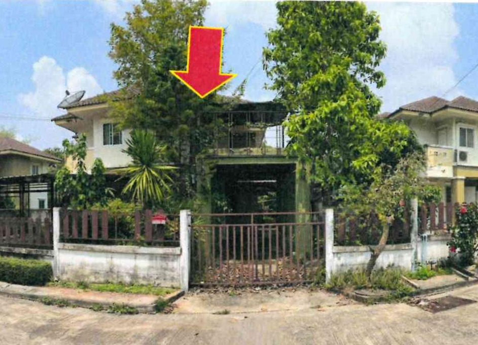 ขายบ้านชลบุรี บ้านแฝดหมู่บ้าน ธนาวัลย์ 3 ต.บ่อวิน อ.ศรีราชา NPA ธอส, ตำบลบ่อวิน, ศรีราชา, ชลบุรี ...