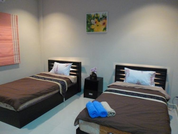 หอพัก อพาร์ทเม้นท์ บ้านพักจันทร์อร่าม 2 ใกล้หัวหิน ซ.112, ประจวบคีรีขันธ์ | NaYoo