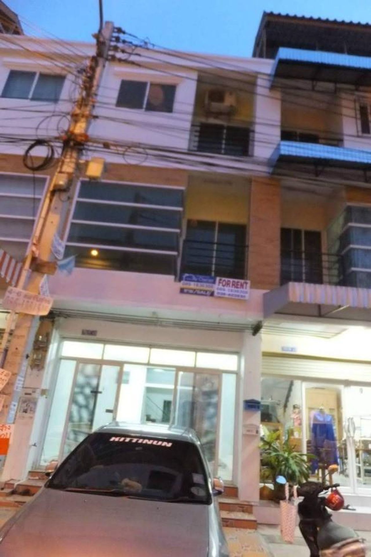 ขายอาคารพาณิชย์/สำนักงาน 3 ชั้น ราคา 4.6 ล้านบาท ในอำเภอบางละมุง, ตำบลหนองปรือ, บางละมุง, ชลบุรี ...