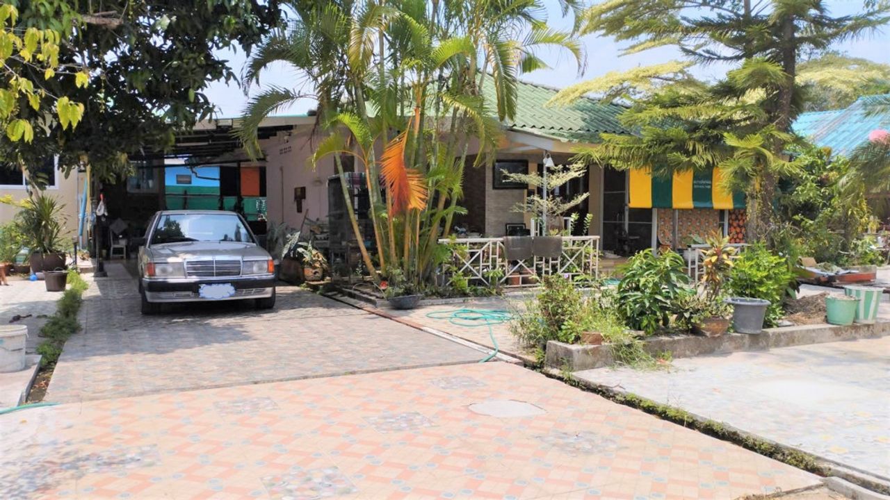 ขาย บ้านเดี่ยว HS058 หนองขาม โค้งดารา หุบบอน เขาคันทรง ศรีราชา ชลบุรี . 250 ตรม. 2 งาน ร่มรื่น ...